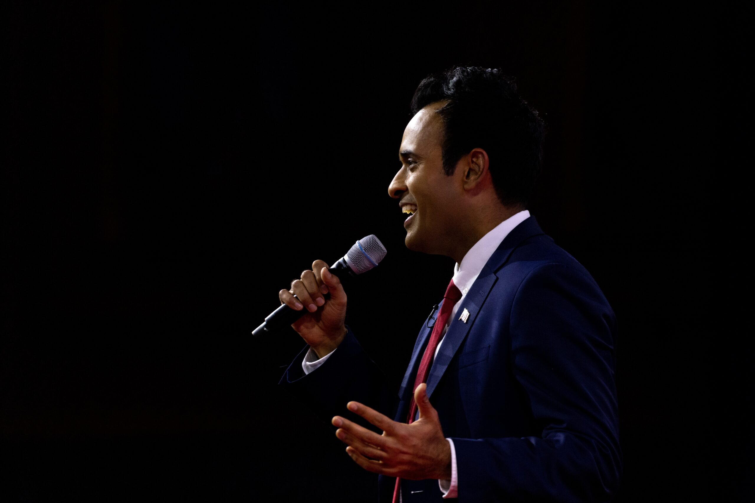 Vivek Ramaswamy takes control, proposes radical changes to save ...